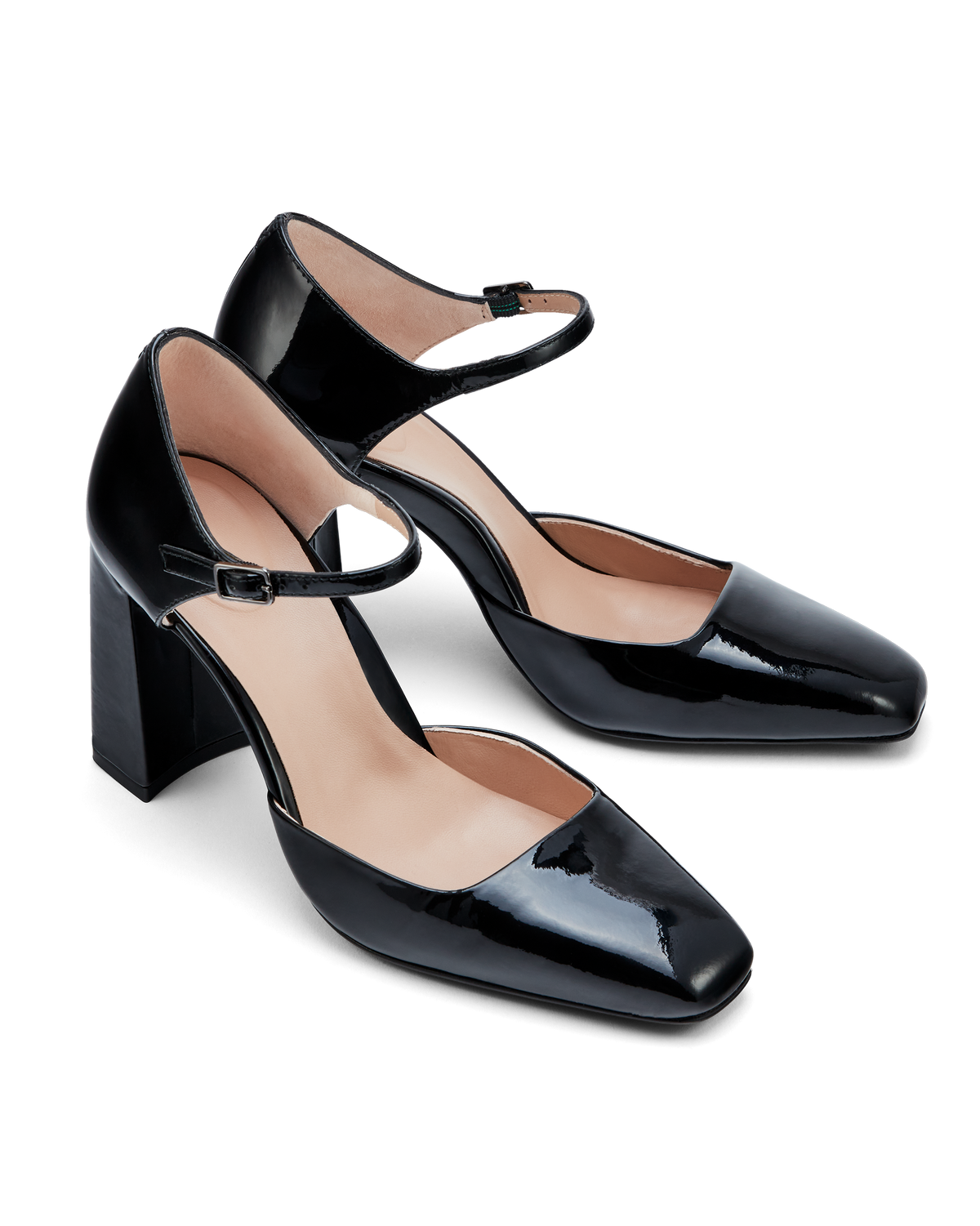 Cleo: Black Patent – INEZ