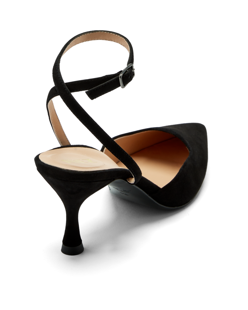 Maya: Black Suede – INEZ